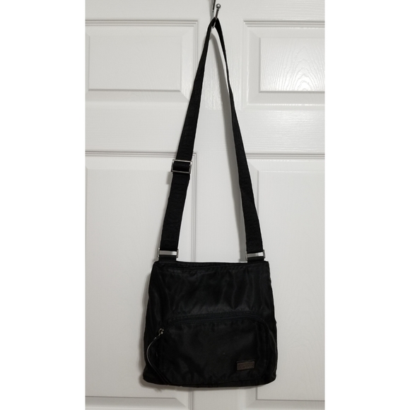 Kenneth Cole Reaction | Bags | Kenneth Cole Reaction Black Shoulder ...